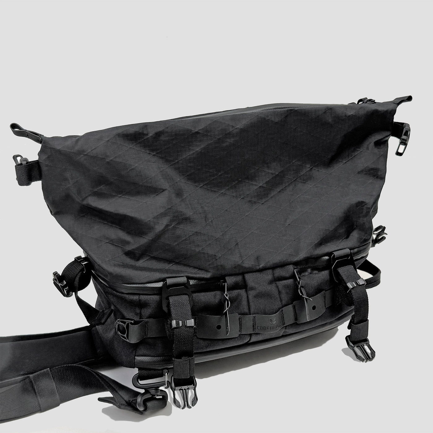 Code of Bell X-PAK Sport Sling Pack (M) – Expandable Technical Carry ...