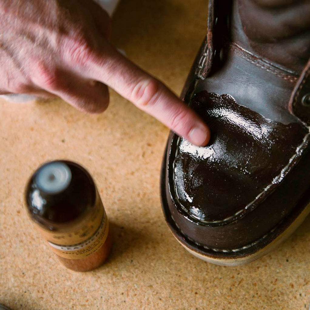 Otter Wax Leather Polishing Oil | Urban Kit Supply
